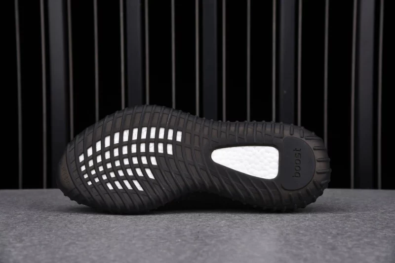Yeezy Boost 350 V2 Core Black Copper - Bmai