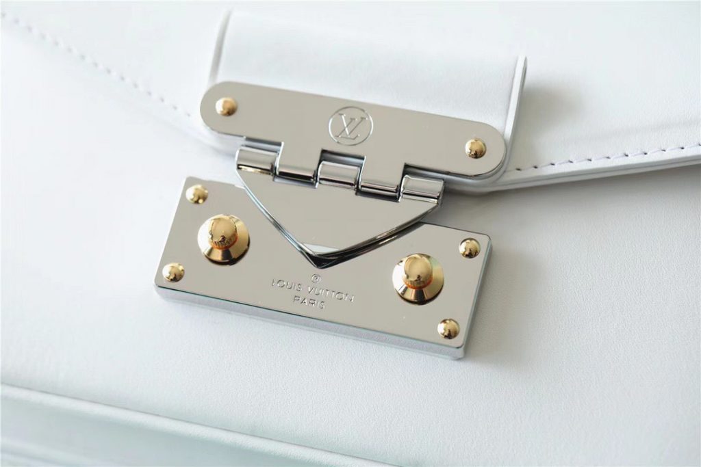 LV Swing Monogram White - Bmai